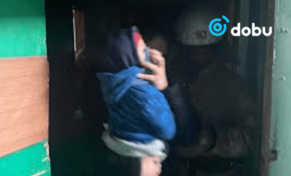 Том өрөөний тавилга шатаж, орцноос 35 хүнийг аюулгүй гаргажээ - dobu.mn